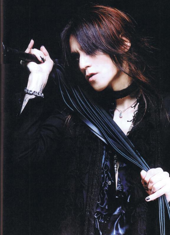 Sugizo's Profile ~ Music-Guitar-Instrument