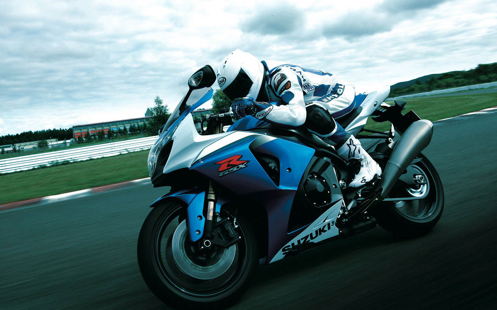 Suzuki GSX R1000 Bike Wallpapers ~ Best Wallpaper