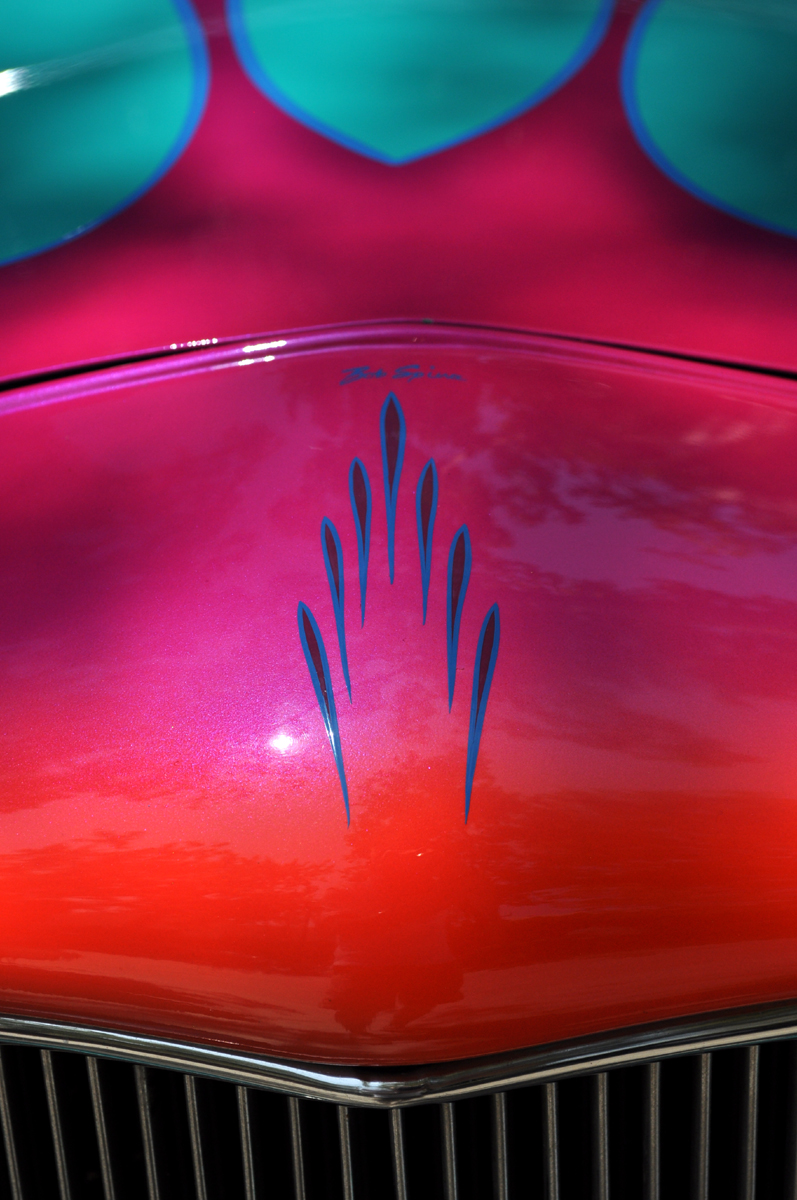 Classic Cars Authority: cool pinstriping from the LA Roadster Show