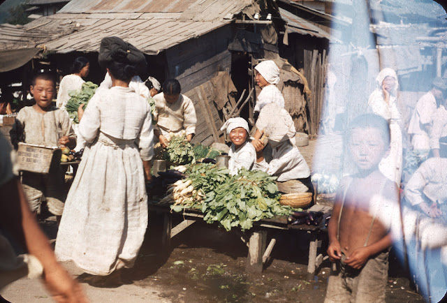 Color Vintage Photos of the Life in Busan in the Early 1950s ~ Vintage ...
