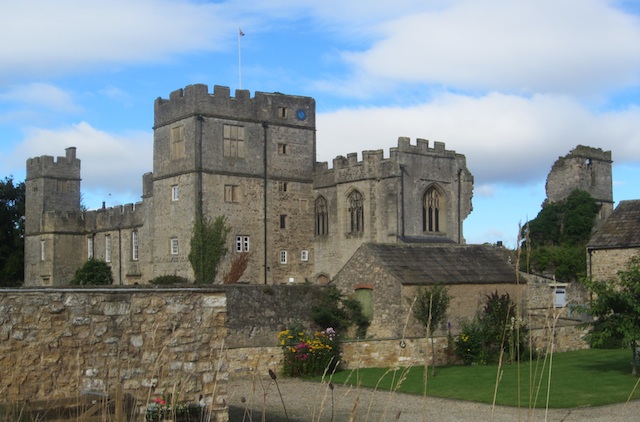 Zombie Parent's Guide: Snape Castle Chapel