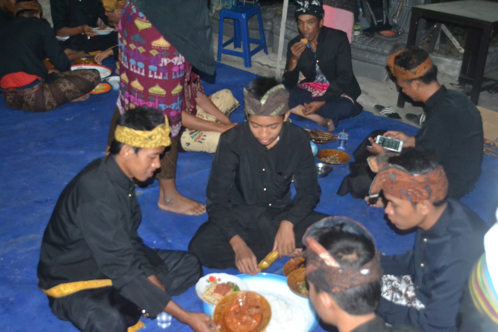 LOMBOK MIRAH SASAK ADIE: BEGIBUNG TRADISI SUKU SASAK