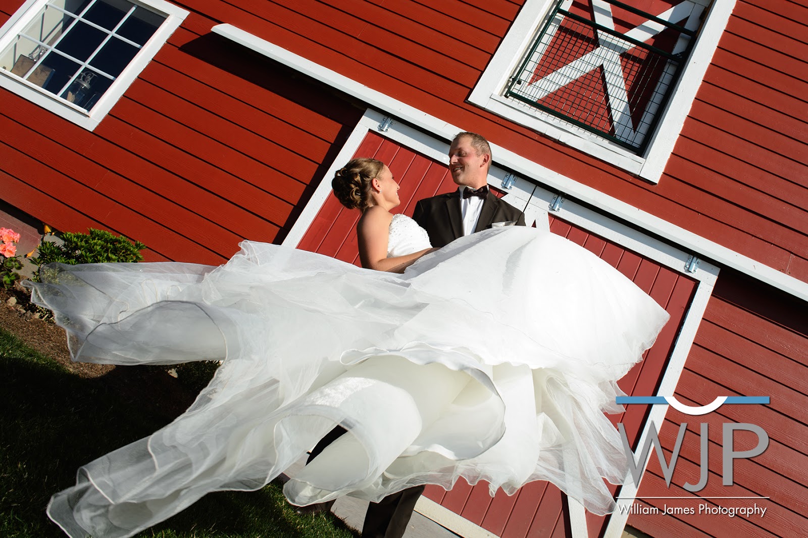 Marry ME! Event Blog: Marry Me! 2013 Exhibitor // William James Photography