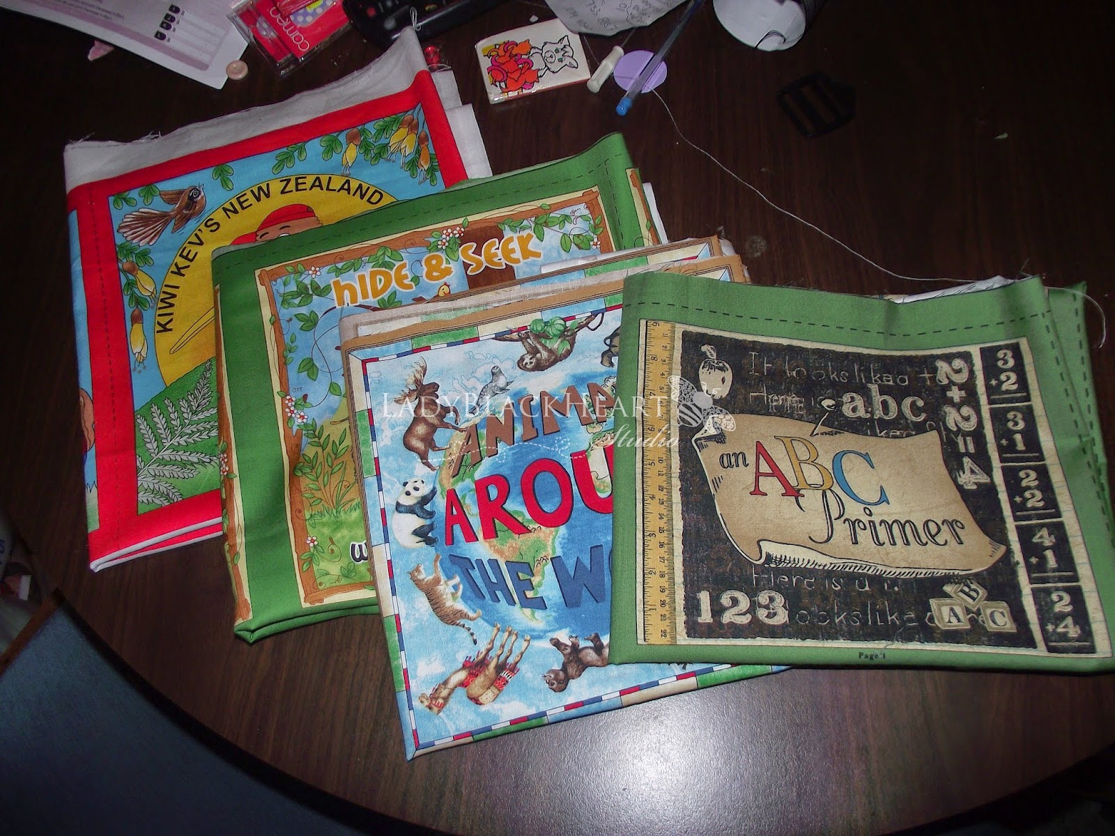 LadyBlackHeart Studio: Cloth Book Panel - Assembly Tutorial