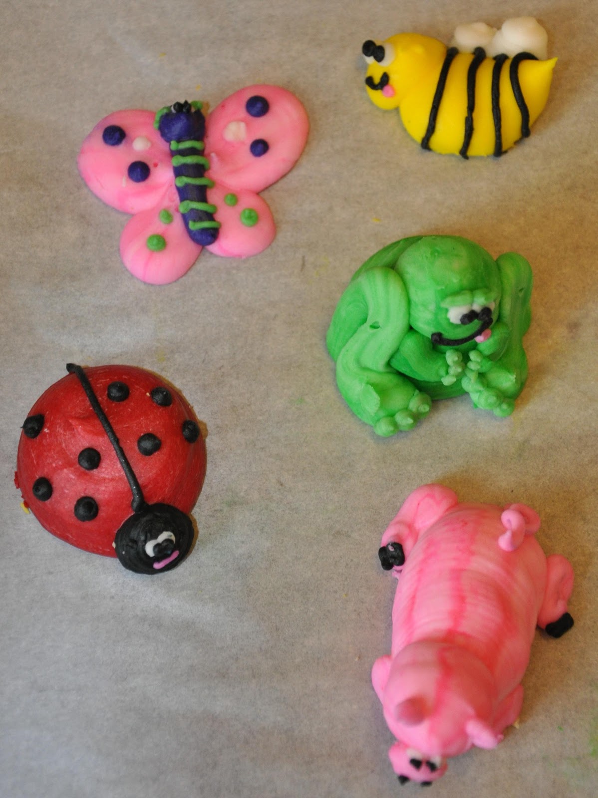 Sugar Artists Emporium: Piping Buttercream Animals