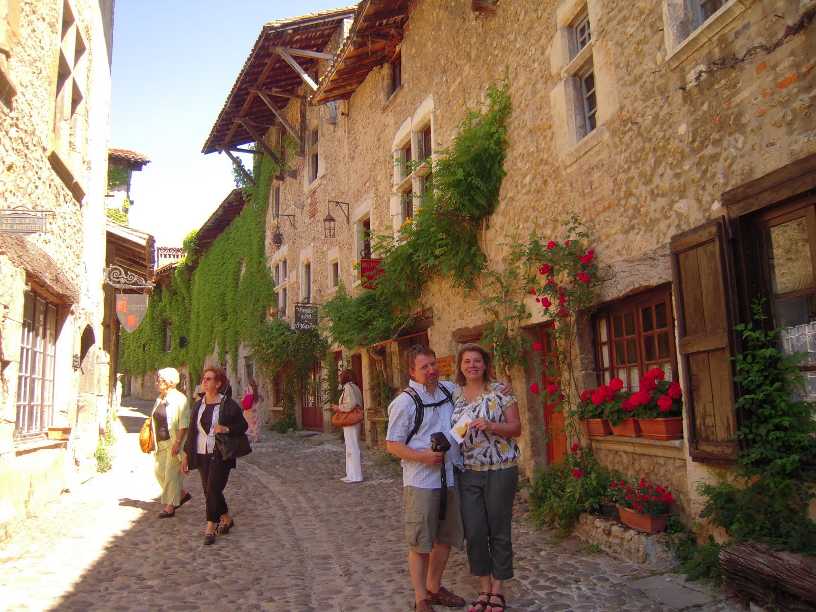 sallywallaceinfrance: Pérouges: village médiéval près de Lyon