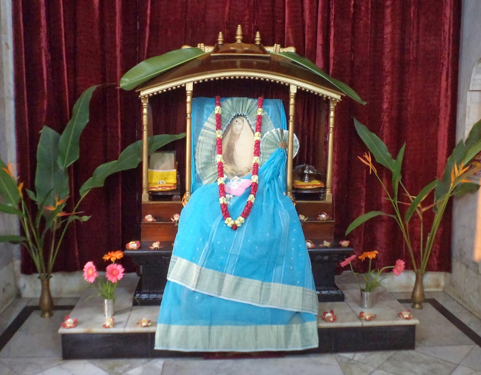 Spiritual Guide For All: BELUR MATH TEMPLES AND SHRINES (PHOTOS)