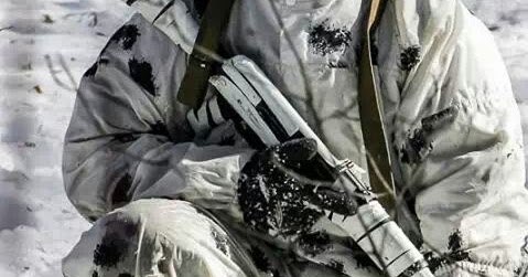 Russian Spetsnaz soldier during a winter training, 2013. | WEAPONS FREE