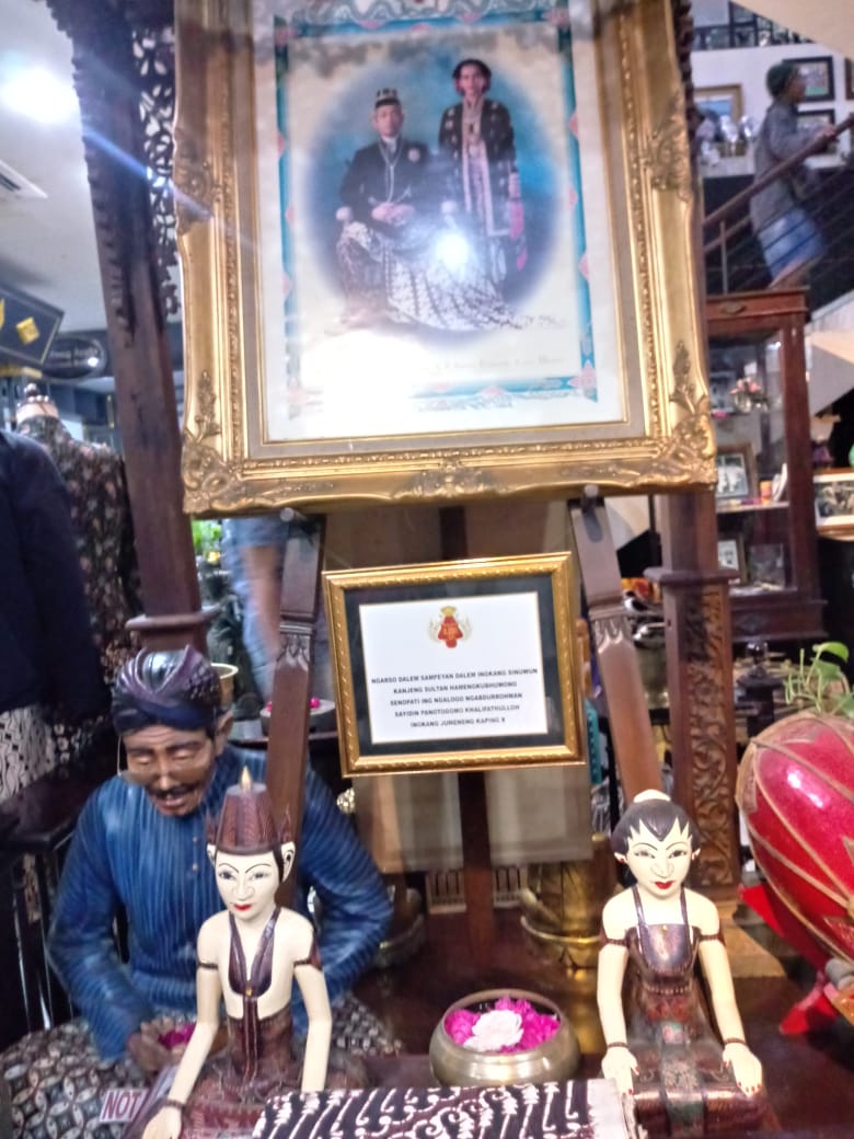 DI BALIK PESONA THE HOUSE OF RAMINTEN, CULTURE JAWA DAN MODERNISASI ...