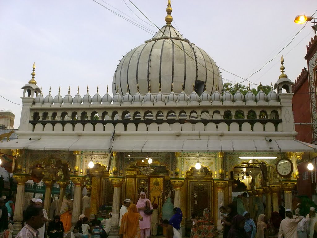 JooooooZia: Popularizing the Dargah Culture In India