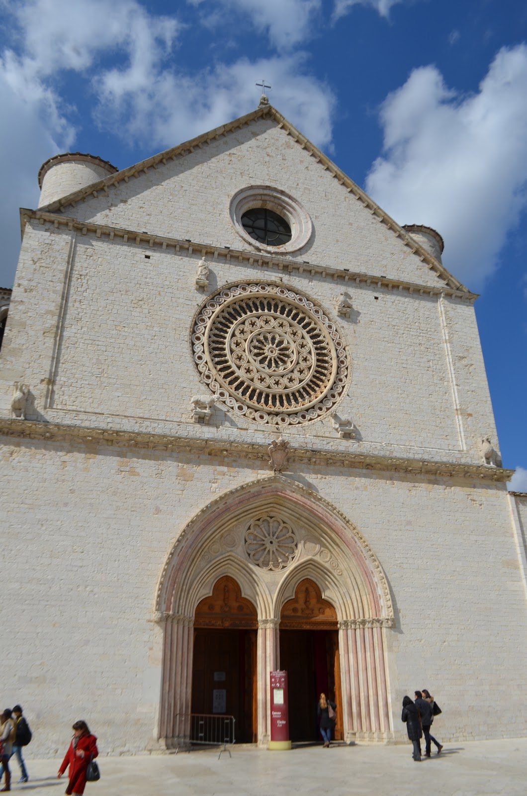 My Around the World Adventure: Basilicas and Churches of Assisi - Part ...