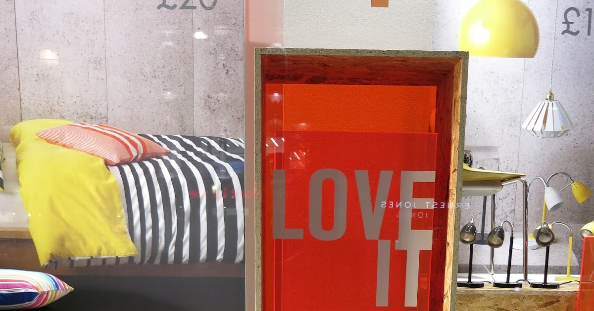 RetailStoreWindows.com: BHS, London