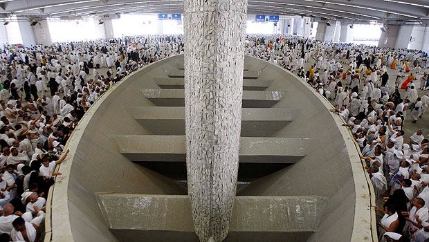 Hidup Biar Allah Sayang: Gambar Suasana Haji 2011 - Melontar Jamrah ...