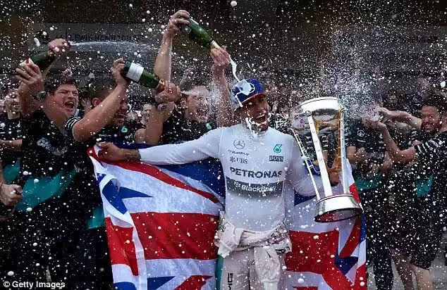 Lewis Hamilton wins his third F1 world championship