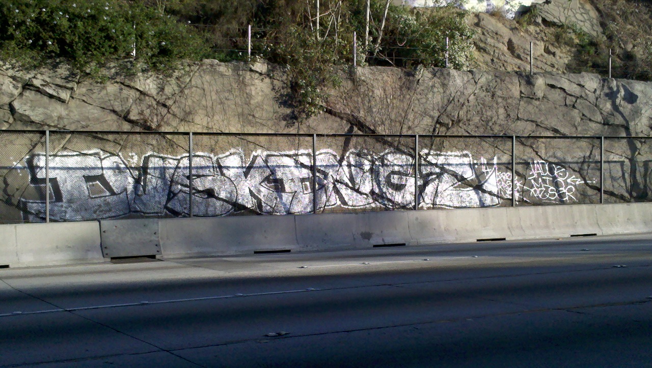MAINTAIN LA: Freeway Graffiti