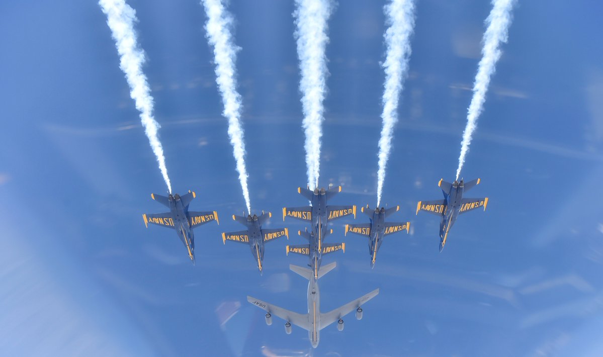 Asian Defence News: Seattle - Blue Angels are in town for the Boeing ...