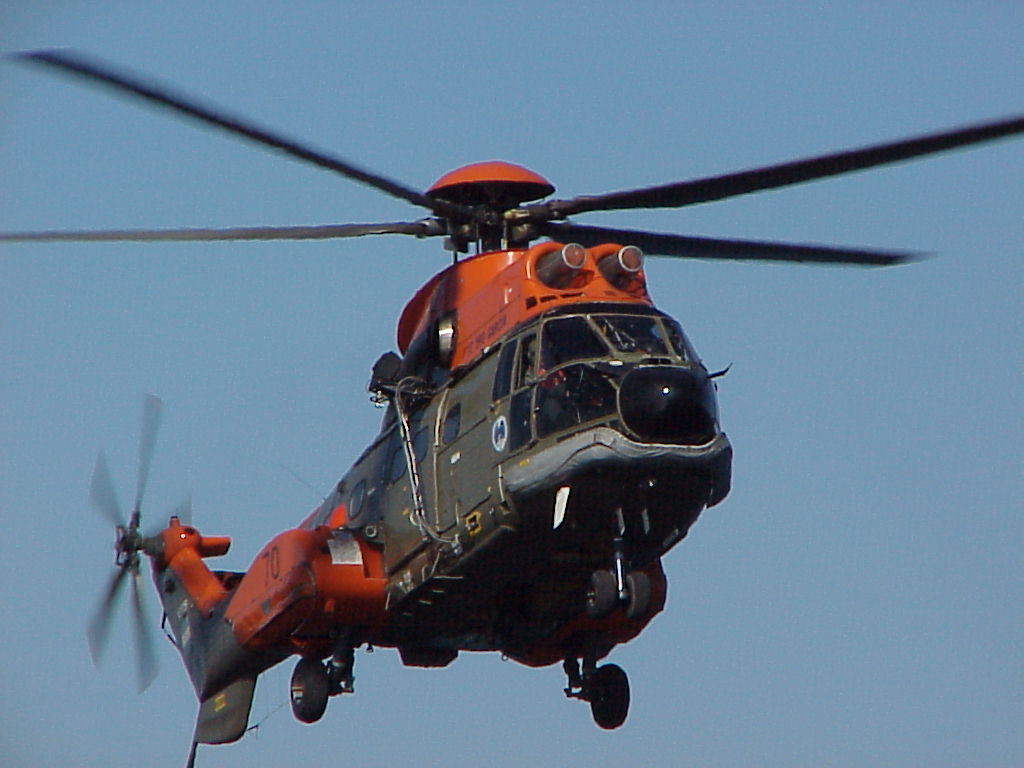 Historias Individuales: AE-526 Aérospatiale AS332L Super Puma c/n 2072