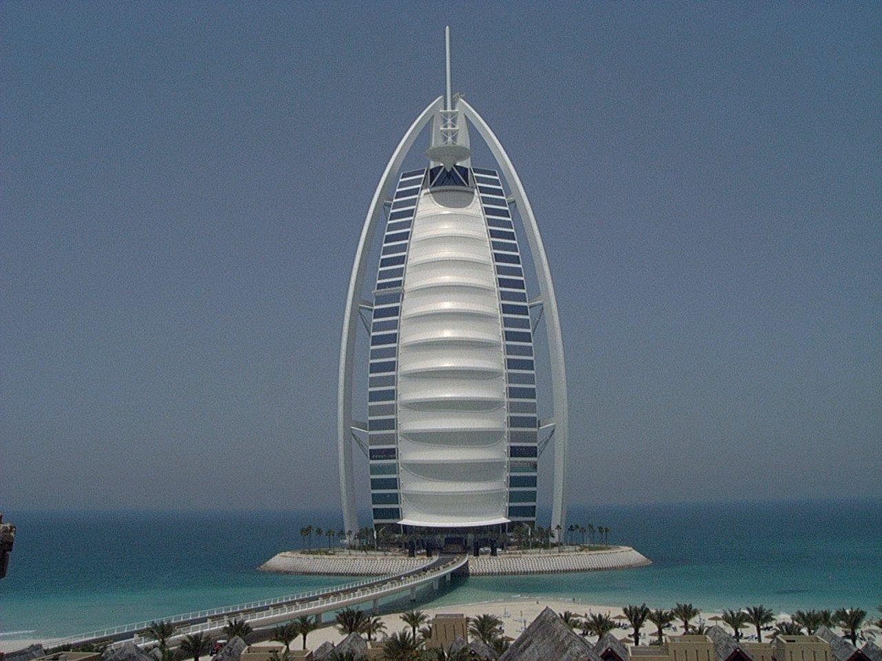Famous World: Famous Place In Dubai