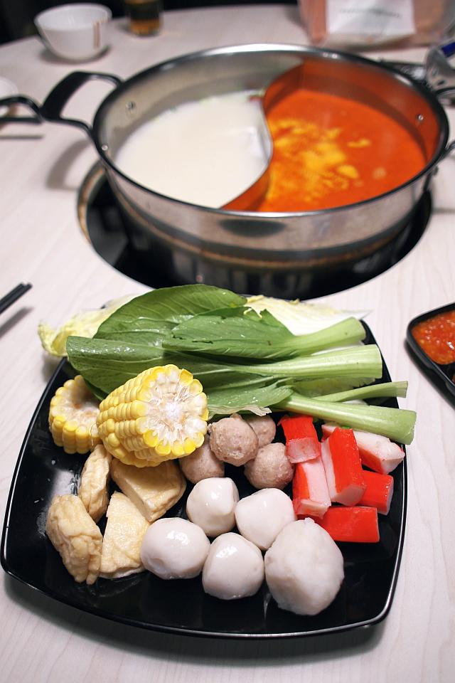 Purple Taste: [Media Invite] King's Laksa Steamboat @ 17 Teck Chye Terrace