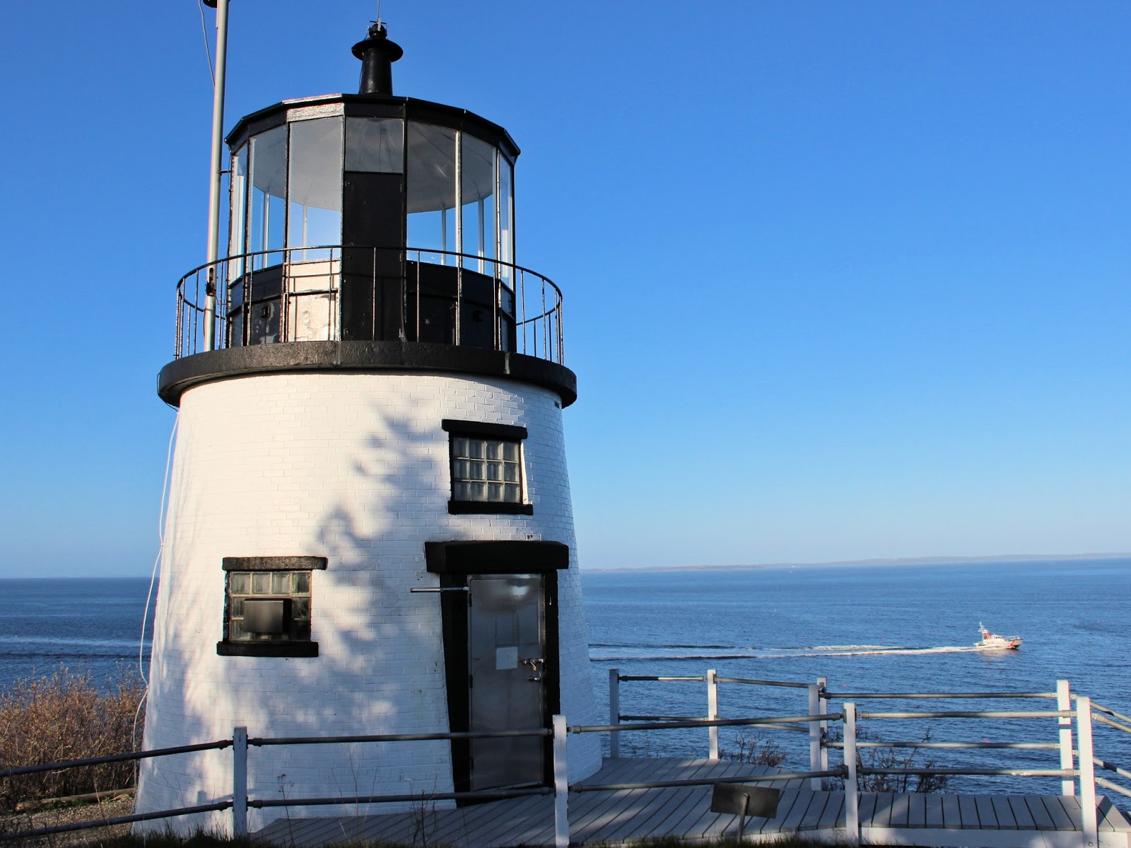 Joyful-Abundance: What a GREAT Day!! Rockland Breakwater Light and Owl ...