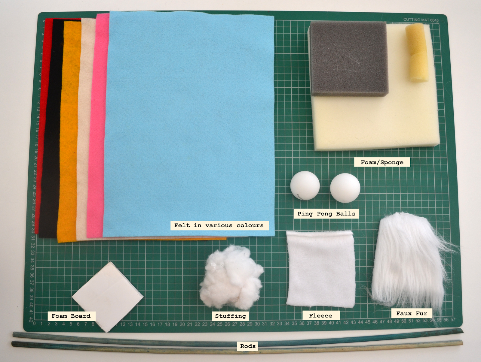 Crooked Studio: Yeti Puppet (Making of).