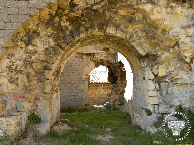 LA FRANCE MEDIEVALE: SABRAN (30) - Château-fort