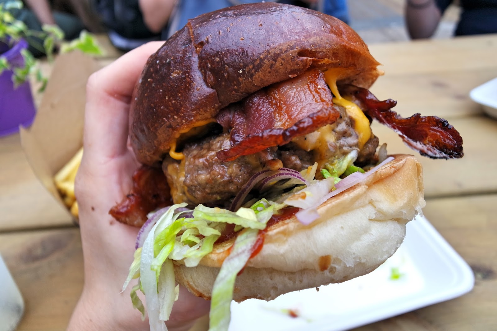 Review: Burger Bear and Prawnography at the Magic Roundabout, Old ...