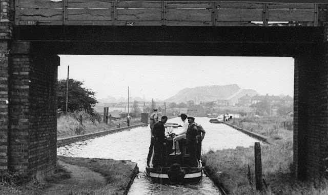 Captain Ahab's Watery Tales: Cannock Extension Canal