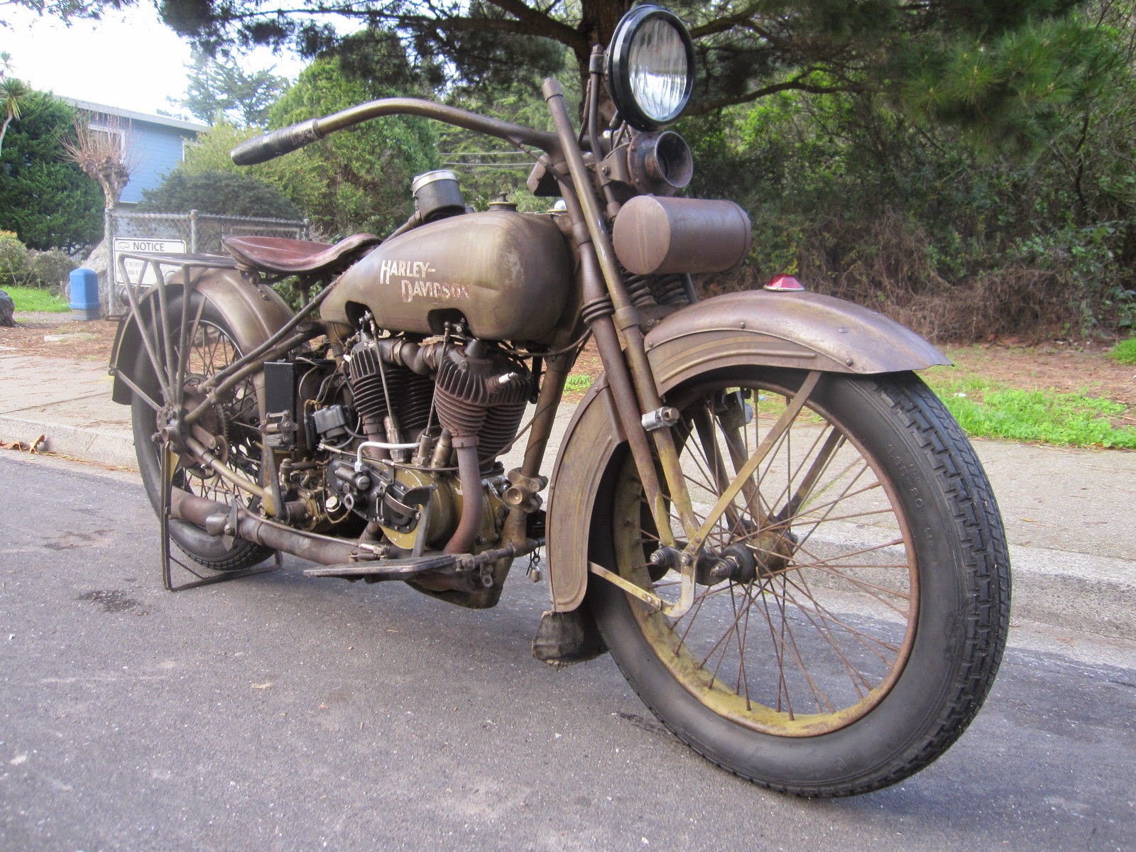 Fast is fast...: Really nice original paint 1926 Harley Davidson JD.