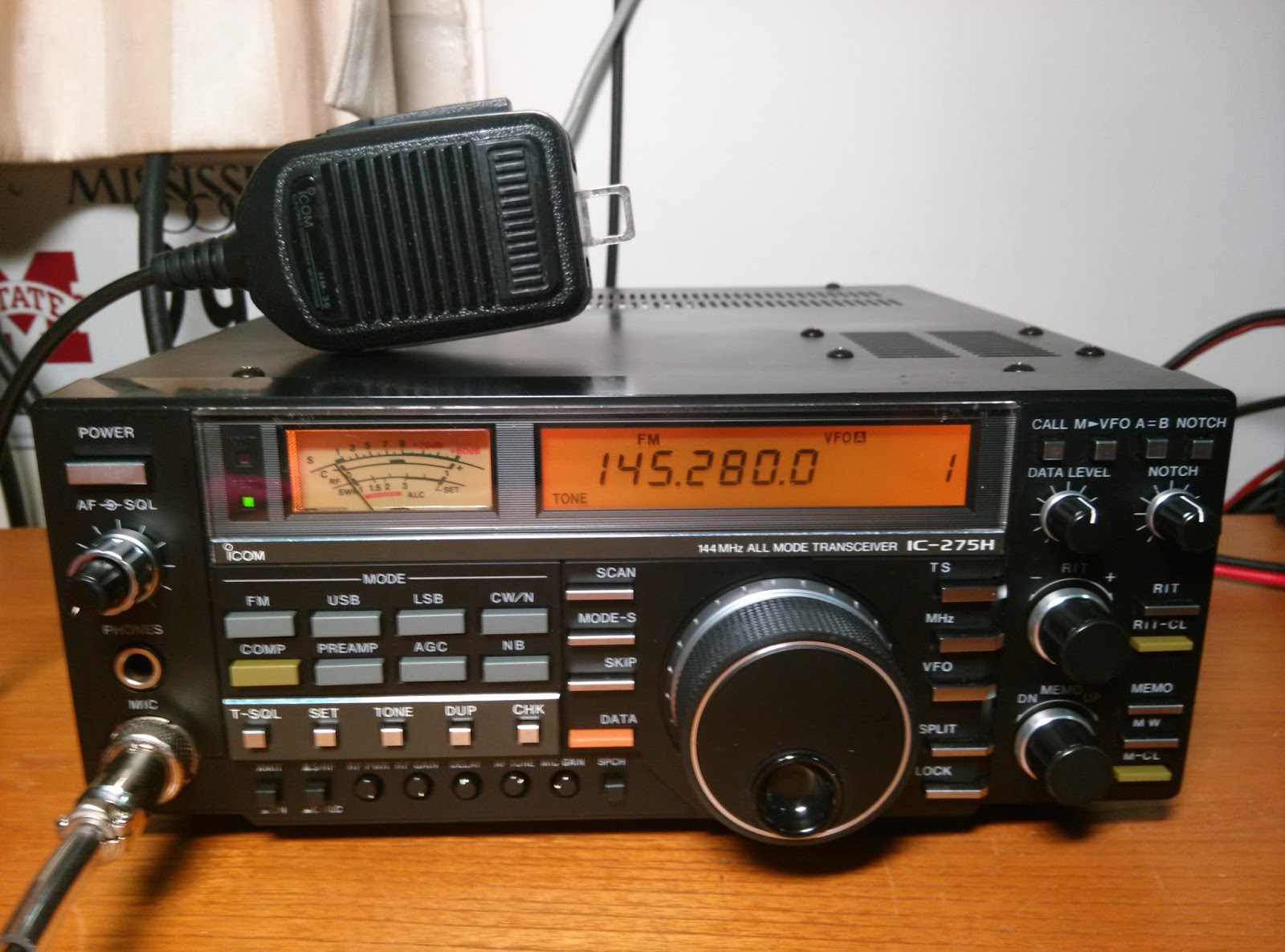 Heru-Radiomart: ICOM IC-275H VHF All Mode Transceiver
