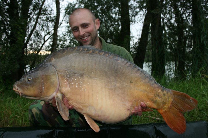 Carp fishing with Hortonfishing.com: Graviere de la Traque : Lee ...
