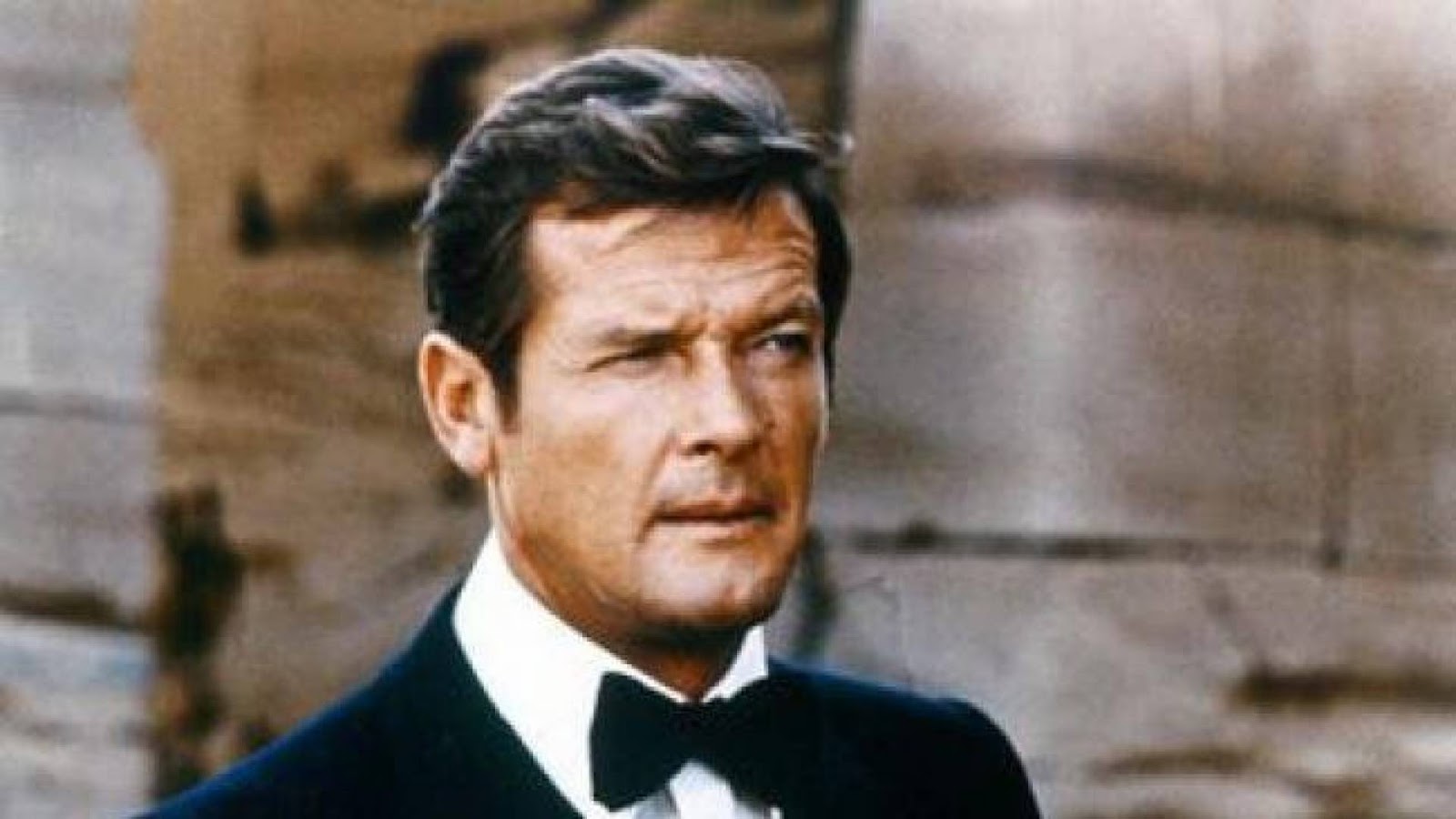 Barers of Maple Valley: Popular British Actor Roger Moore Passes