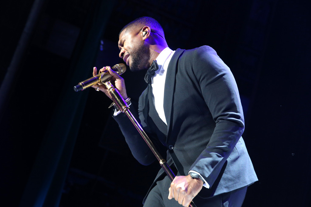 Usher debuts new music at Samsung New Year’s Eve party + eyes Spring ...