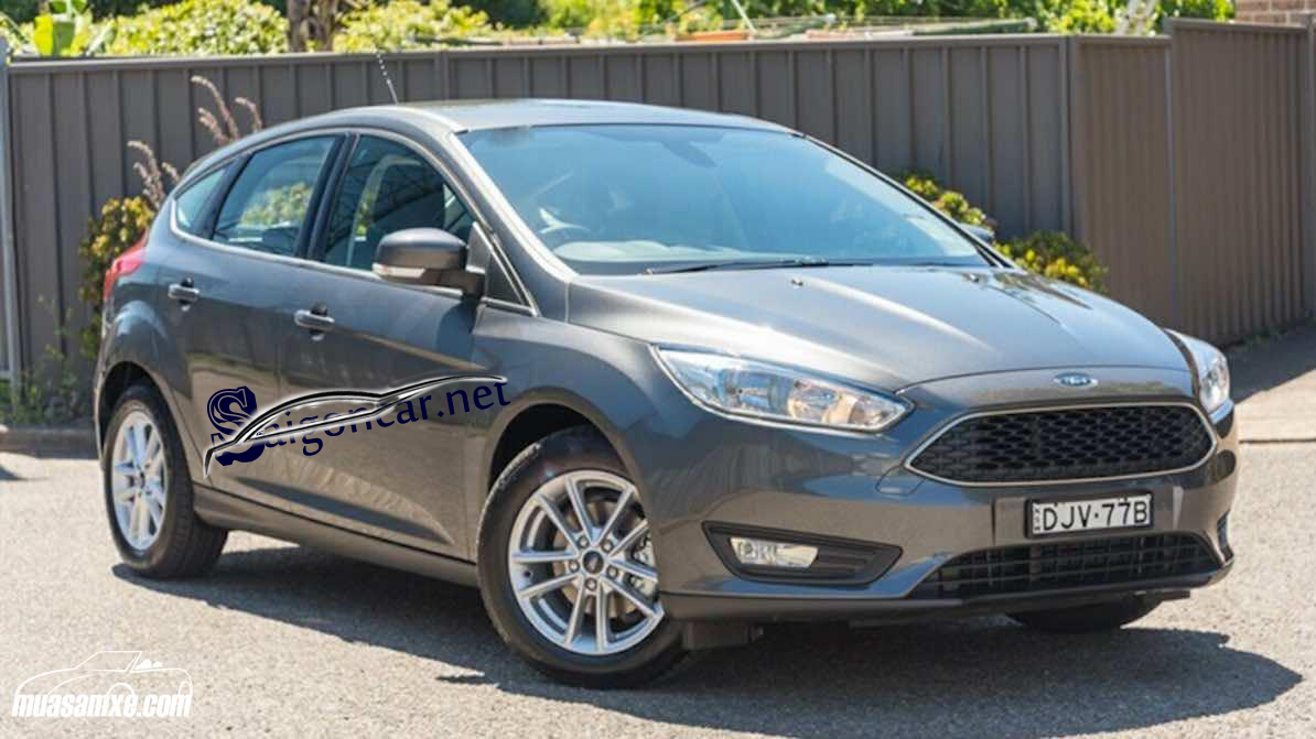 Trãi nghiệm Ford Focus 2019 trend sedan đường đô thị và cao tốc