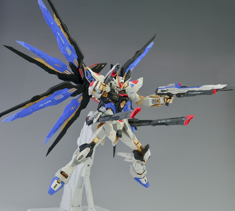 GUNDAM GUY: MB Strike Freedom Gundam - Painted Build