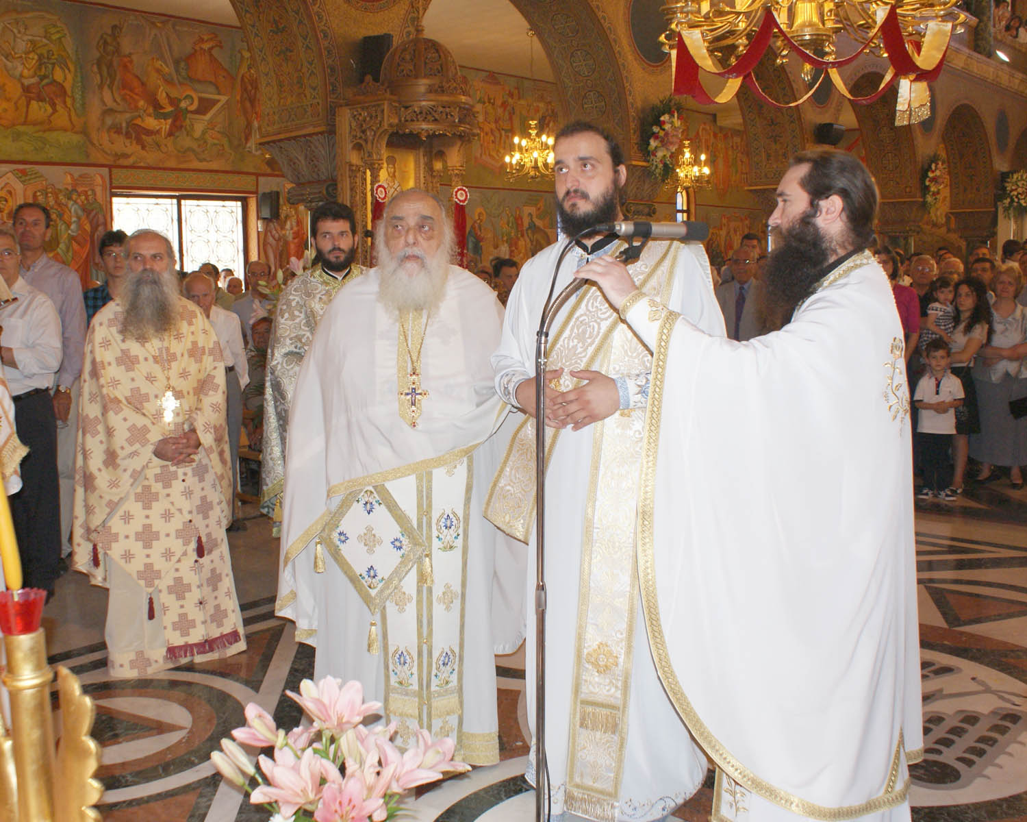 Αναστάσιος: Πανηγύριζε ο Ιερός Ναός του Αγίου Παύλου Πατρών