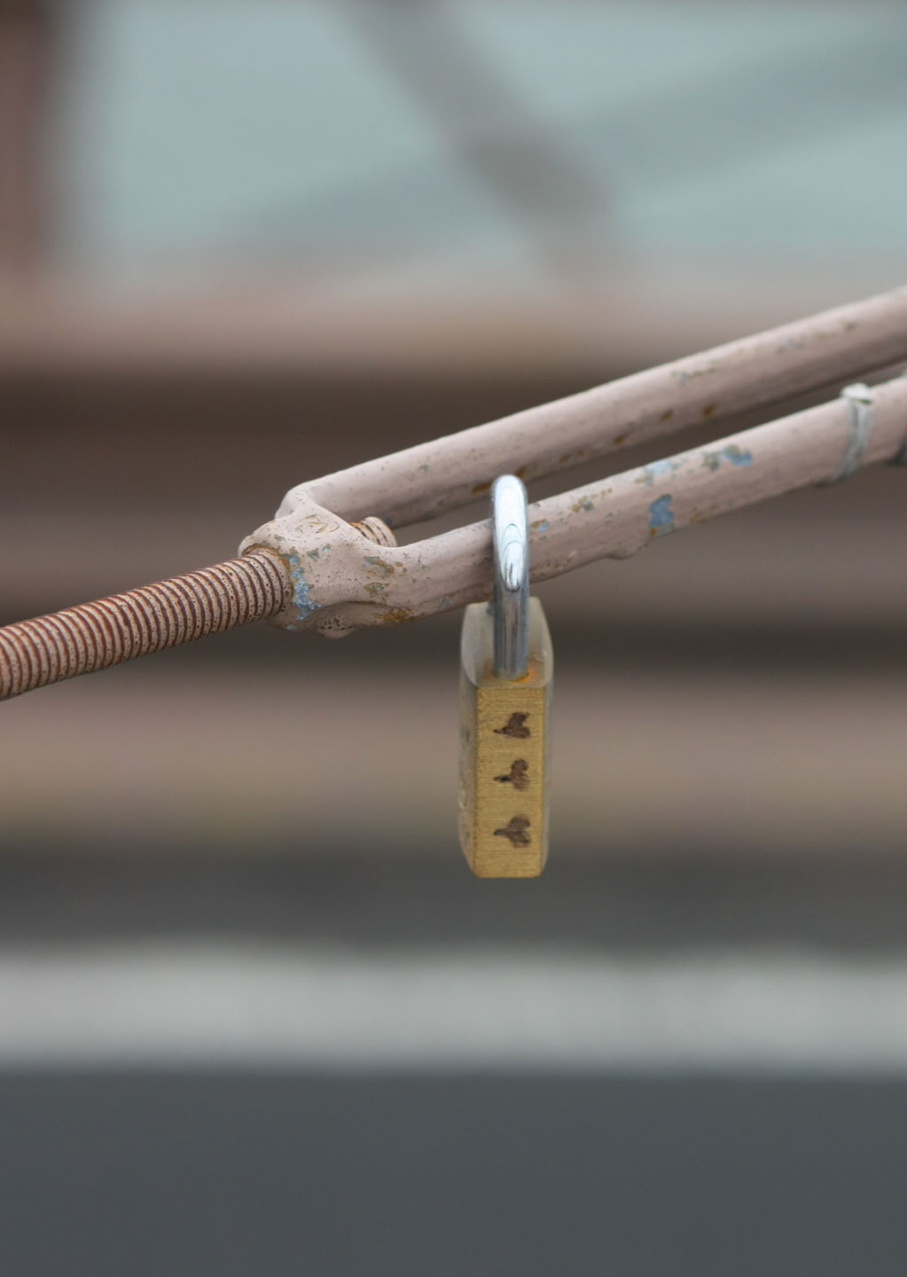 66 Square Feet (Plus): Brooklyn Bridge love locks