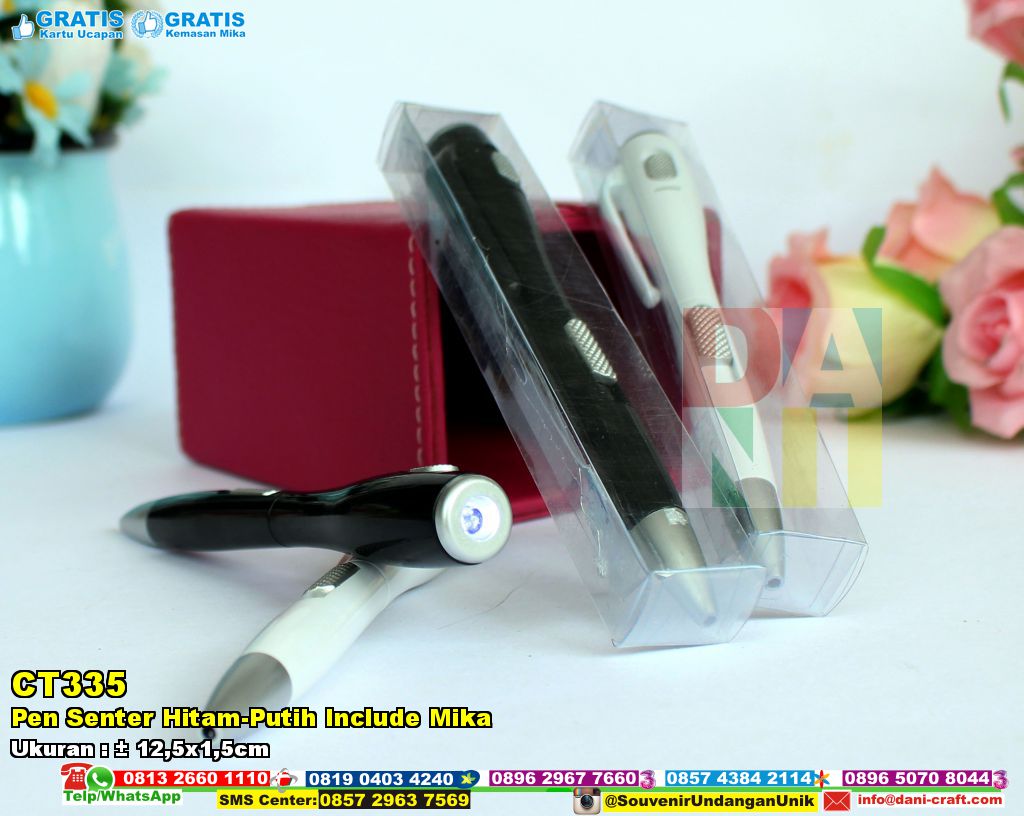 Pen Senter Hitam-Putih Include Mika | Souvenir Pernikahan