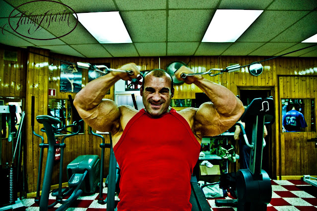 Muscle Lover: The "Spanish Titan" - IFBB Pro bodybuilder Alfonso Del Rio
