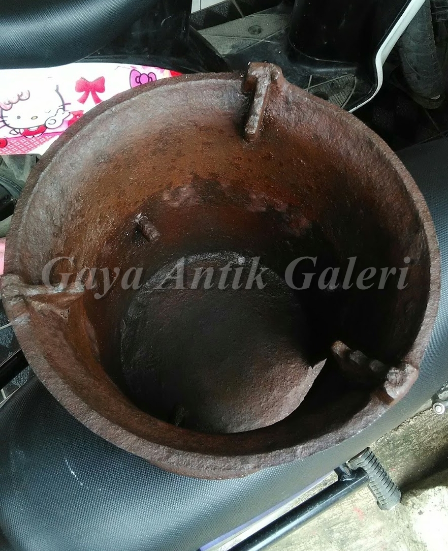 Gaya Antik Galeri : Tungku / Anglo Besi Kuno(TERJUAL/SOLD OUT)