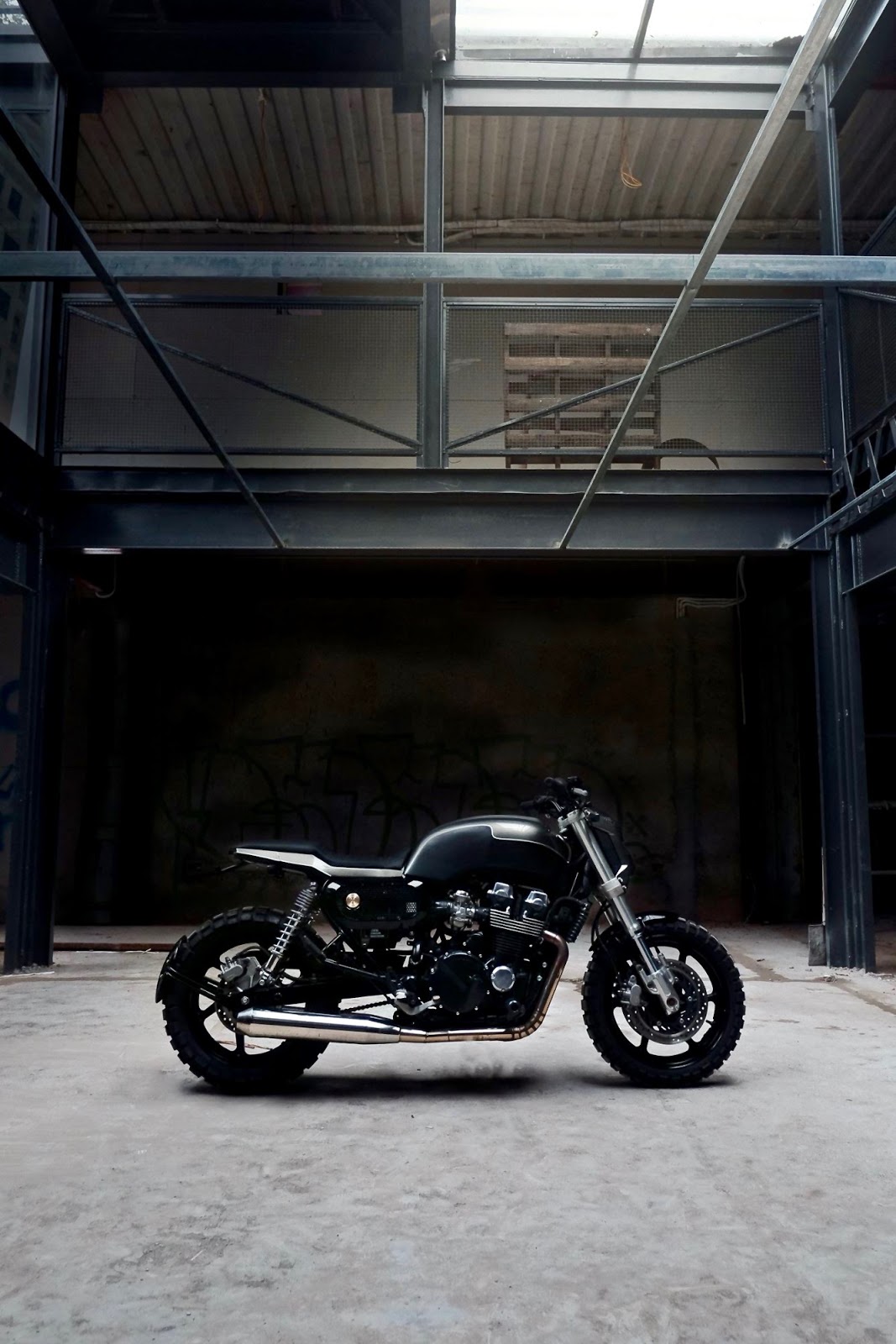 CB Cafe Tracker - Inazuma café racer