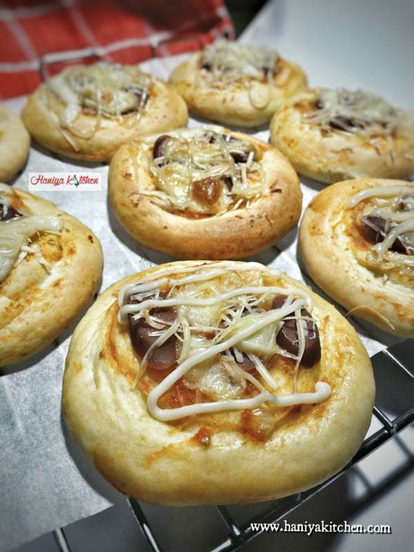 Resep Membuat Pizza Mini Empuk - Haniya Kitchen