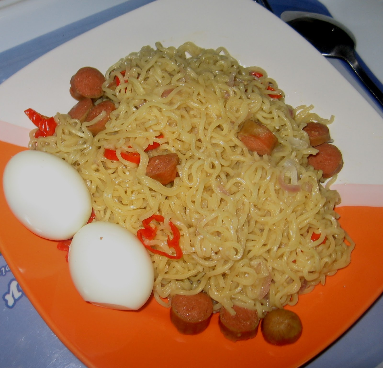 Virtual Data Room: All Naija Indomie Noodles With Chicken, Eggs ...