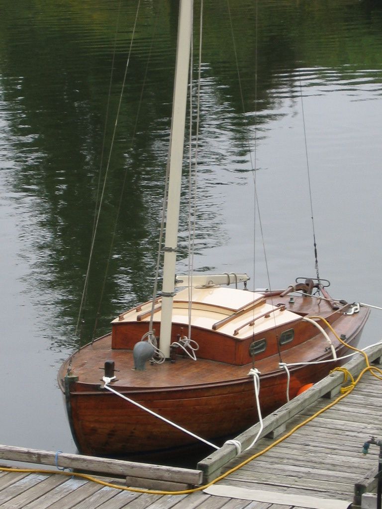 DoryMan: Teak Lady, Che Hon splash