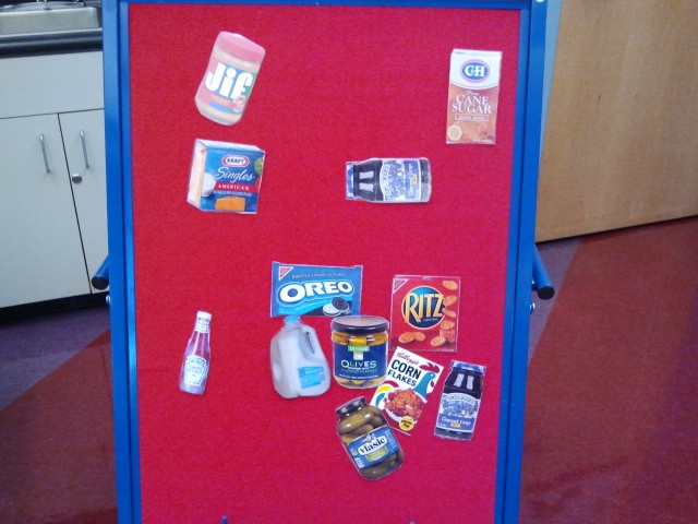 Read Rabbit Read: Flannel Friday: Mouse Mess by Linnea Asplind Riley