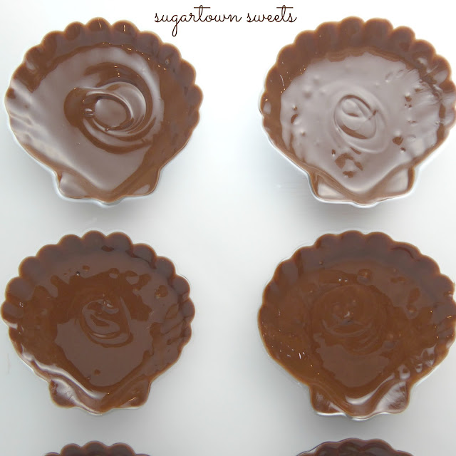 Sugartown Sweets: Caramel Filled Chocolate Clam Shells With Candy Pearls
