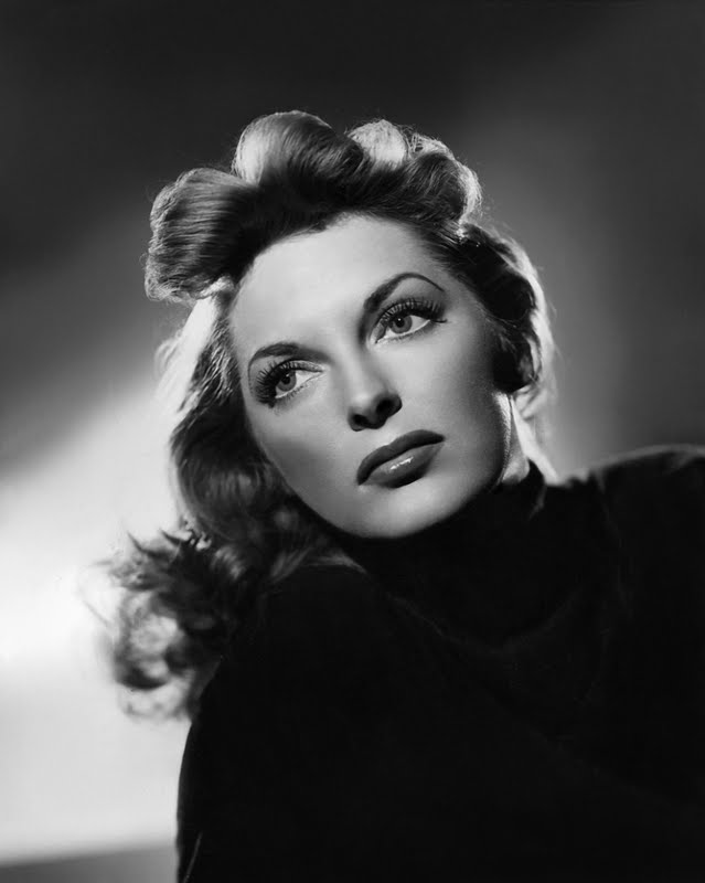 Dazzling Divas: Julie London