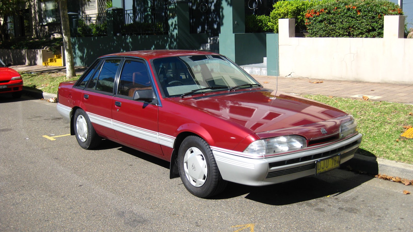 Aussie Old Parked Cars: 1987 Holden VL Commodore Berlina Sedan