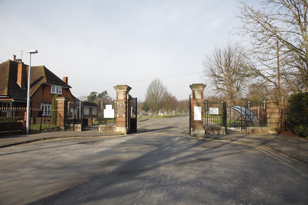 The Church Explorer: Henley Road Cemetery Reading
