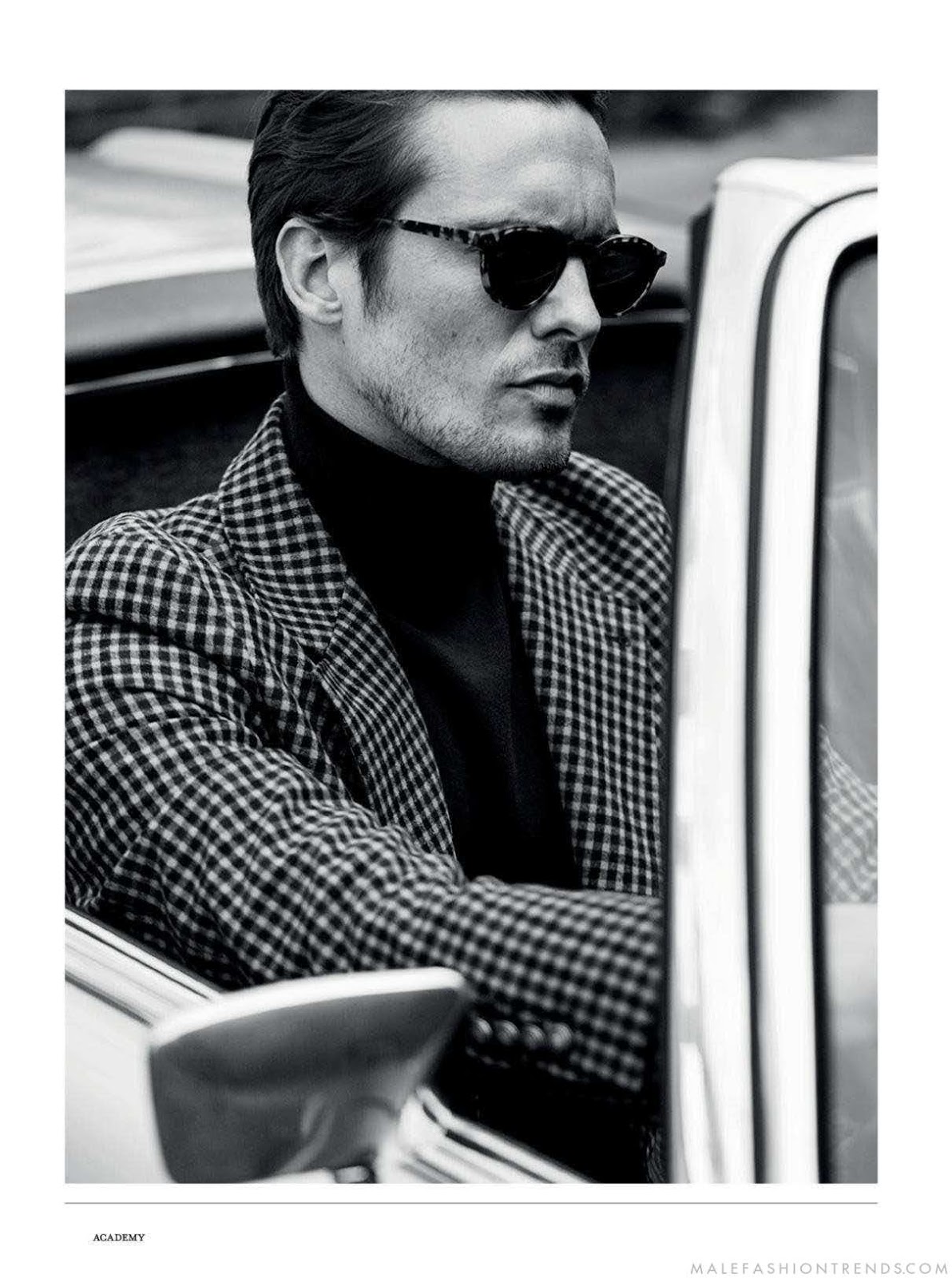 Maxime Daunay en la elegancia sartorial del invierno para The Rake Magazine